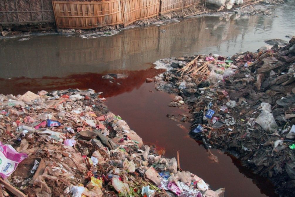 fast_fashion-contaminacixn.jpg_670946562 – Agua.org.mx